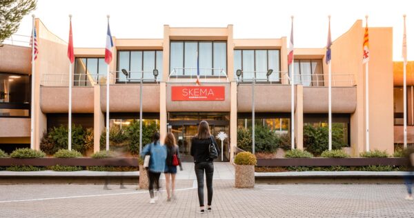 Avis et témoignages SKEMA Business School Nice 2025/2026 - Capitaine Study